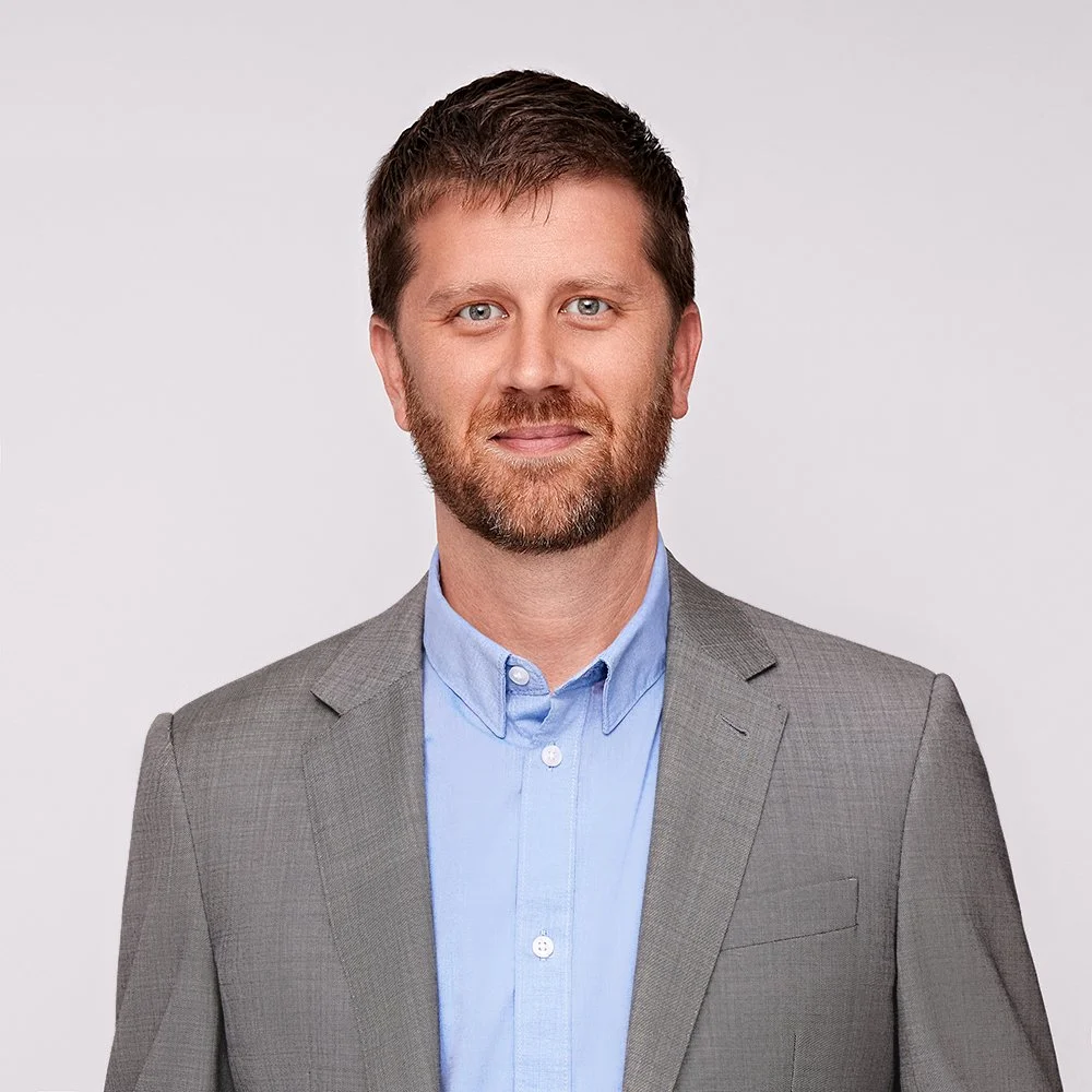 Team — NEWBOND