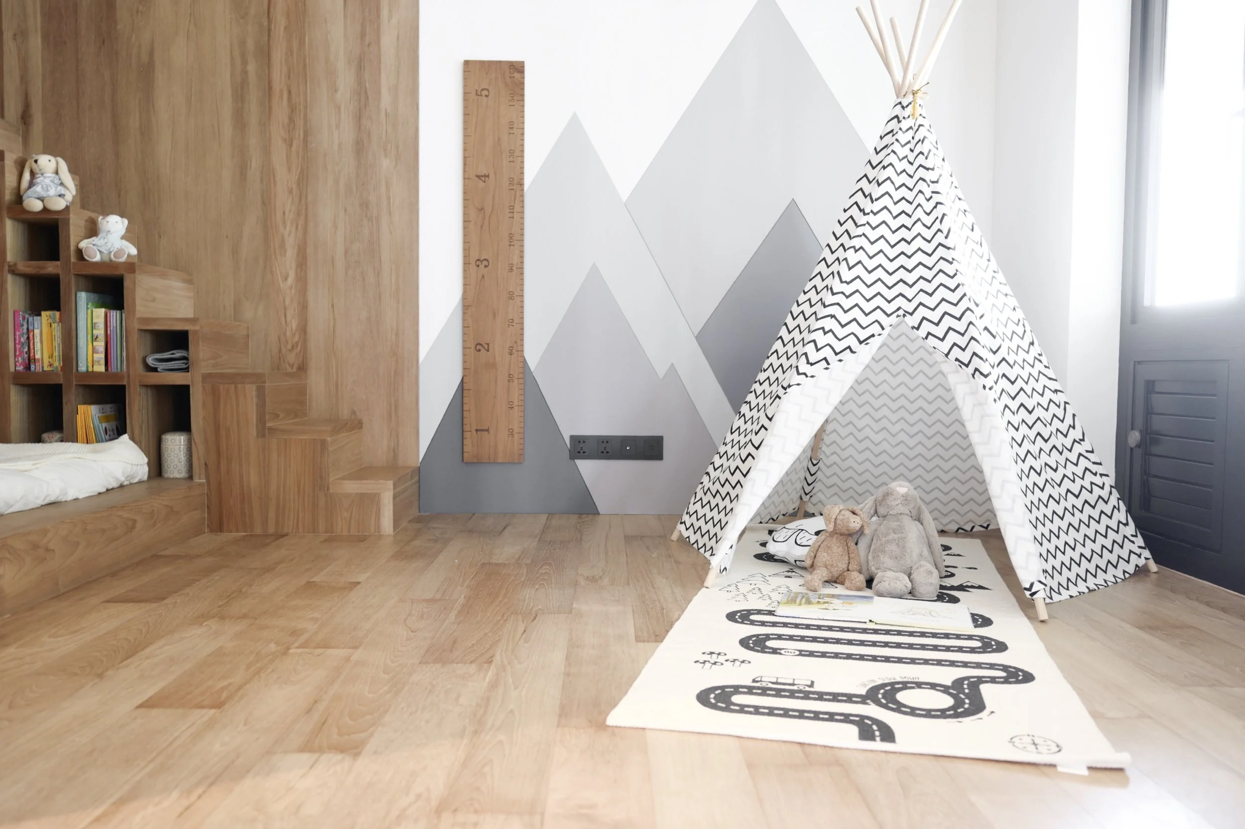 Oak - Natural Colour — champaca