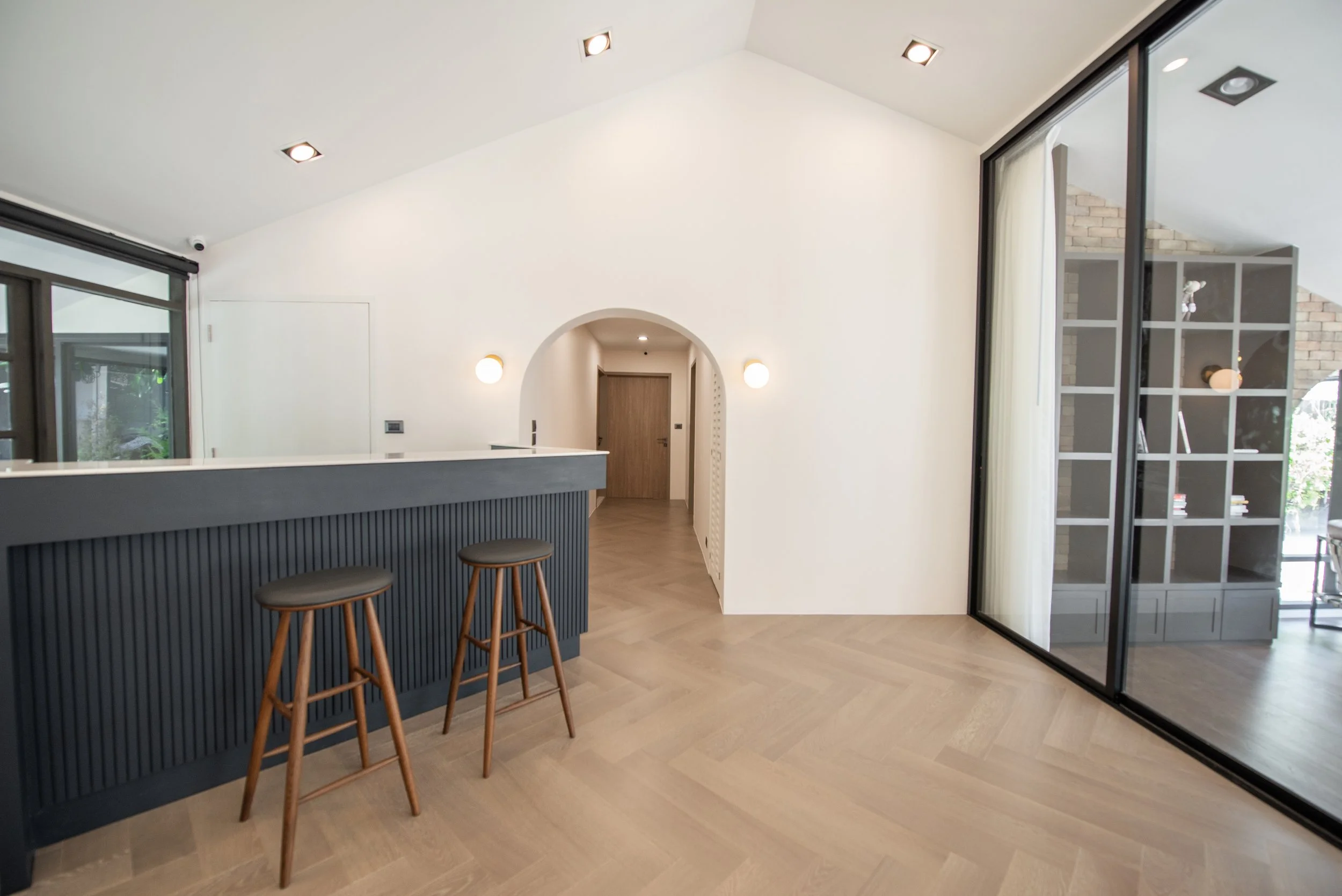 Oak - Lunar — champaca