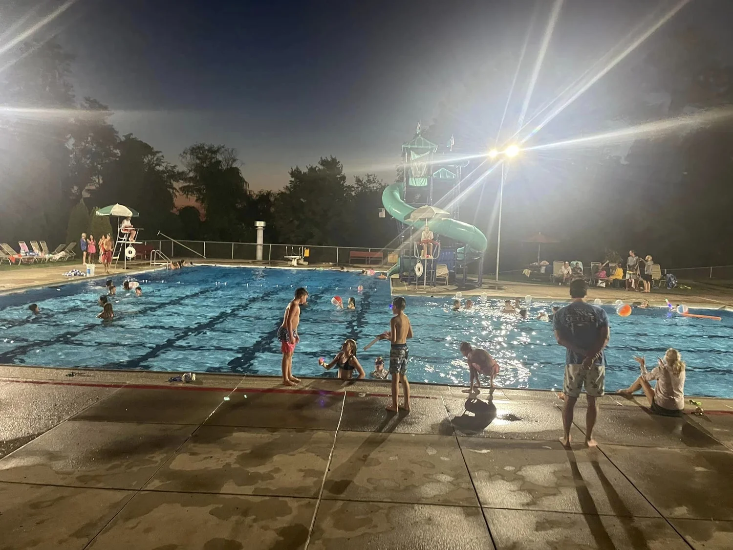 POOL HOURS — Woodland Hills Swim Club