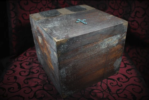 Vampire Sculptures — Travels and Curiosities | Curious Travel ...