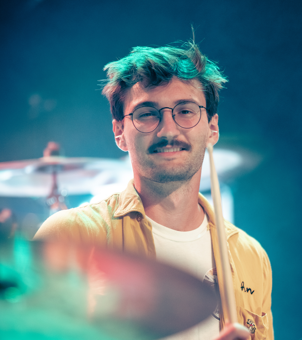 About — Six Foot Blonde