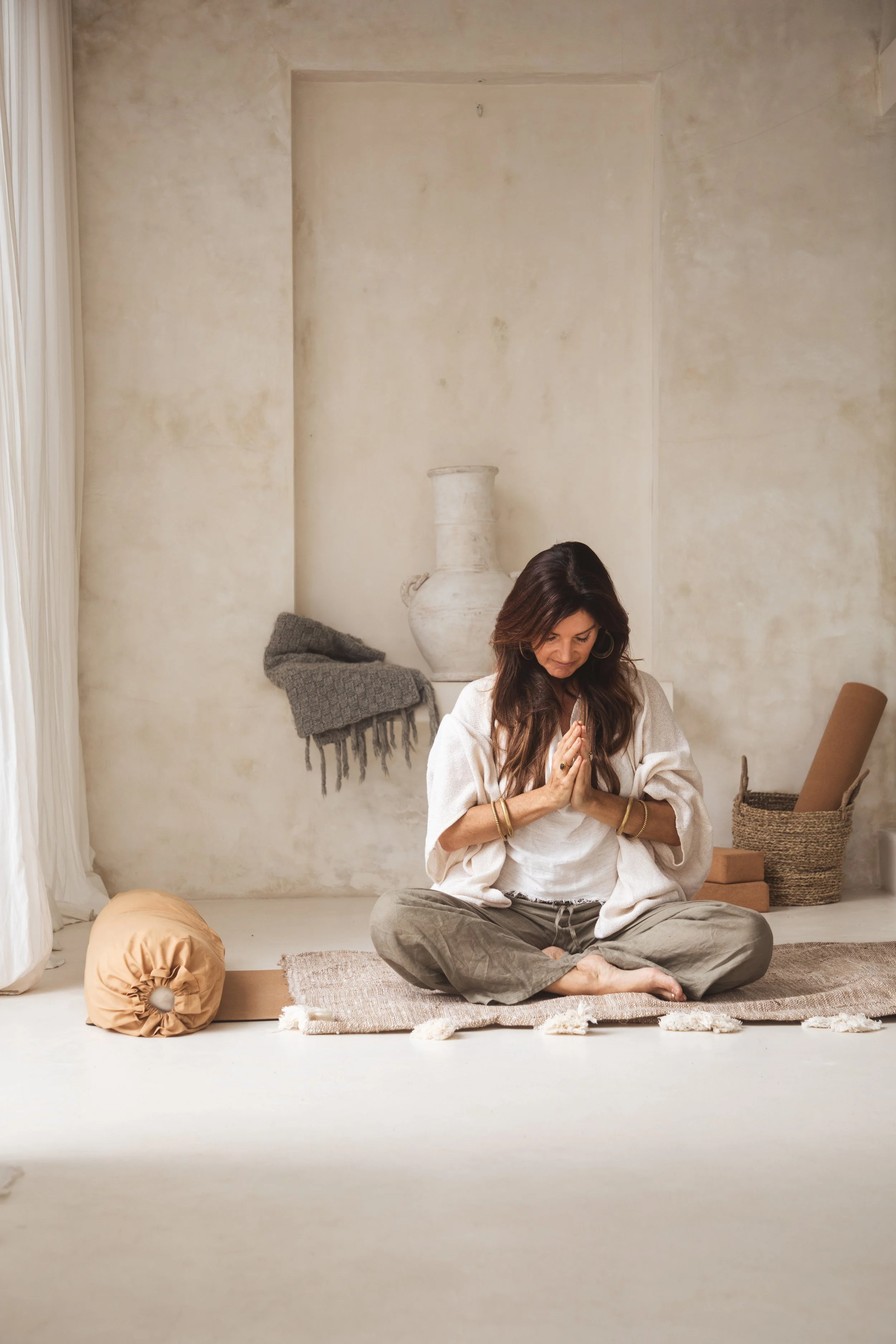 100 Yin Yoga Teacher Training in Bali — HELD
