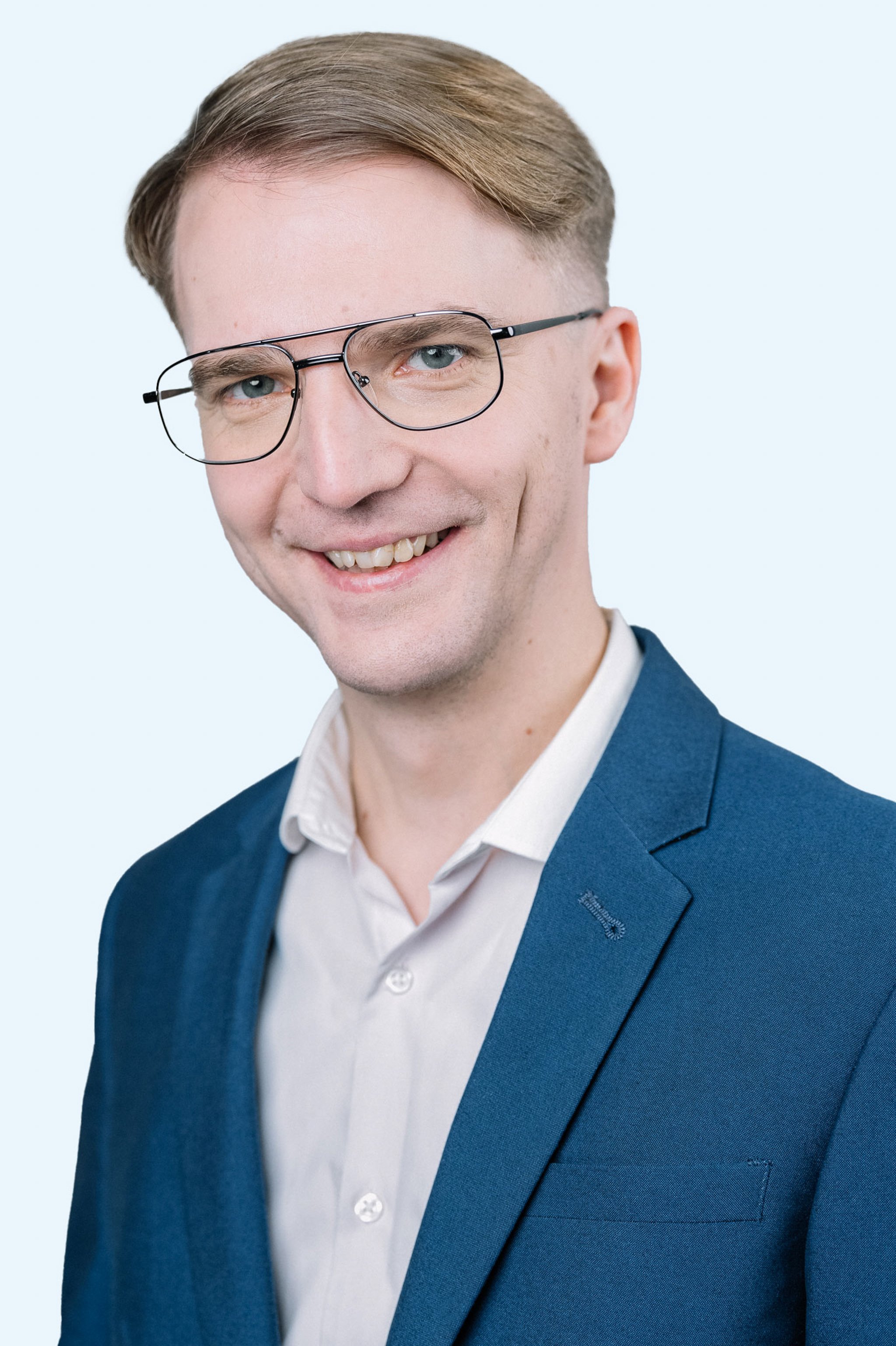 Audrius Petrošius - Komanda — Audrius Petrošius - Į Klaipėdos merus