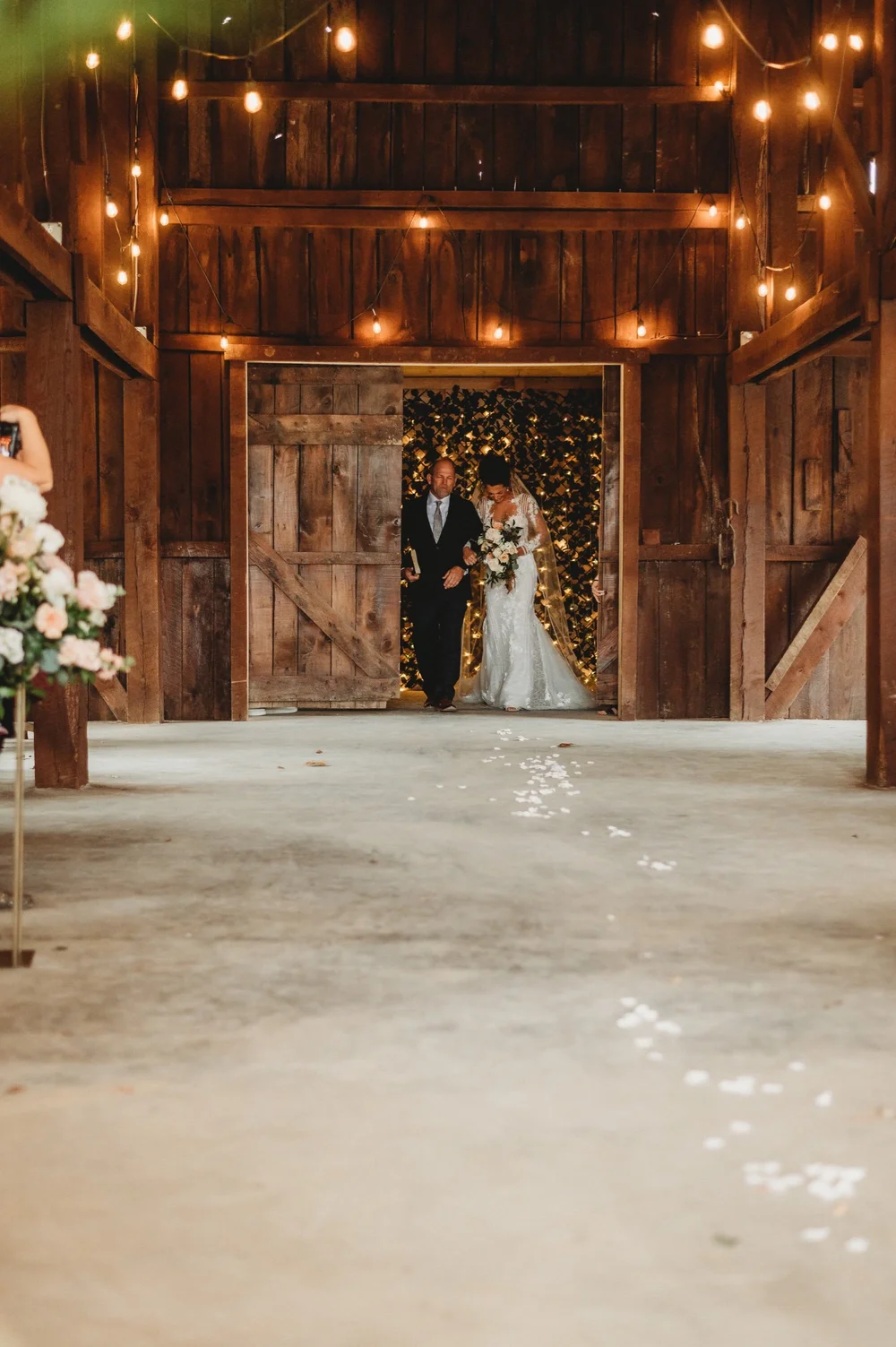 Dream Weddings at Jones Farm Nashville | Rustic Venue & All-Inclusive ...