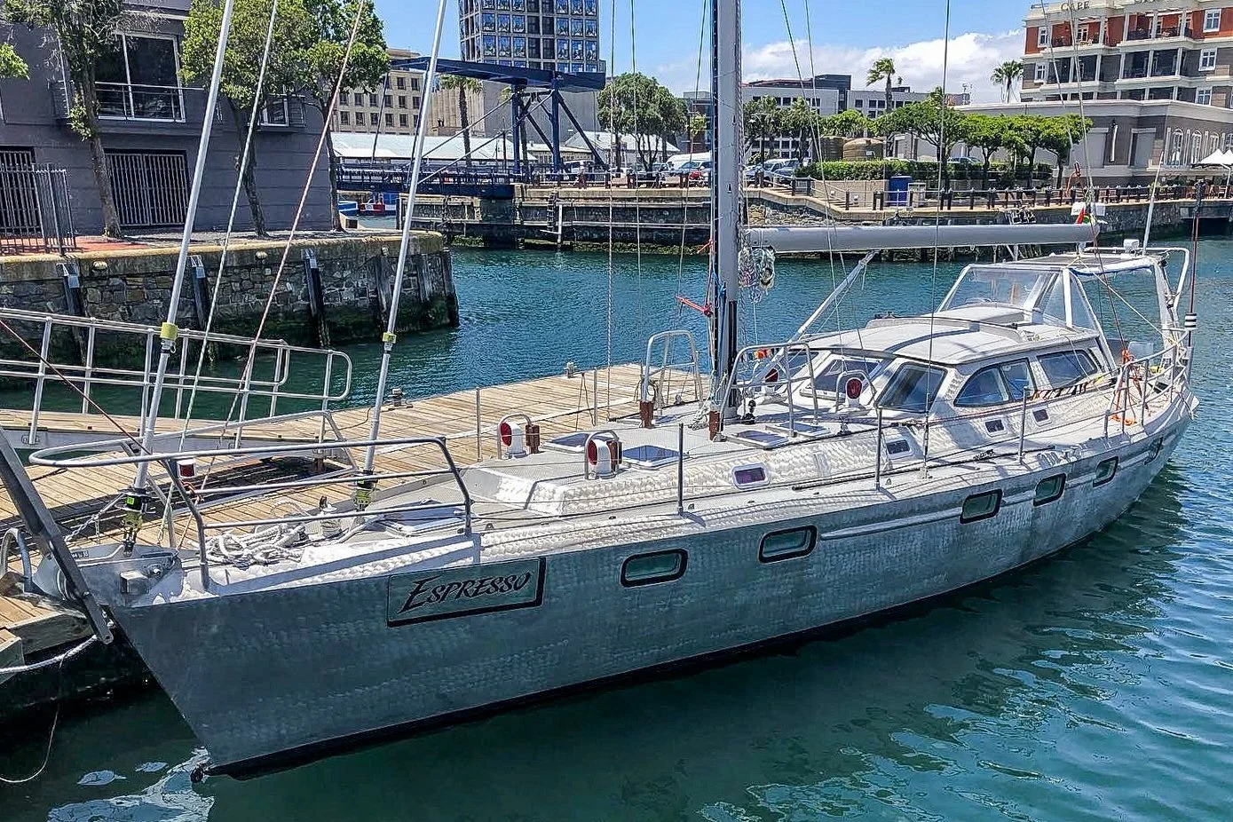 Marine Brokerage - Specializing in Fast Multihulls & Expedition ...