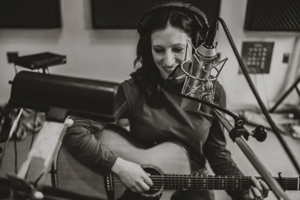 Hannah Violet - Music