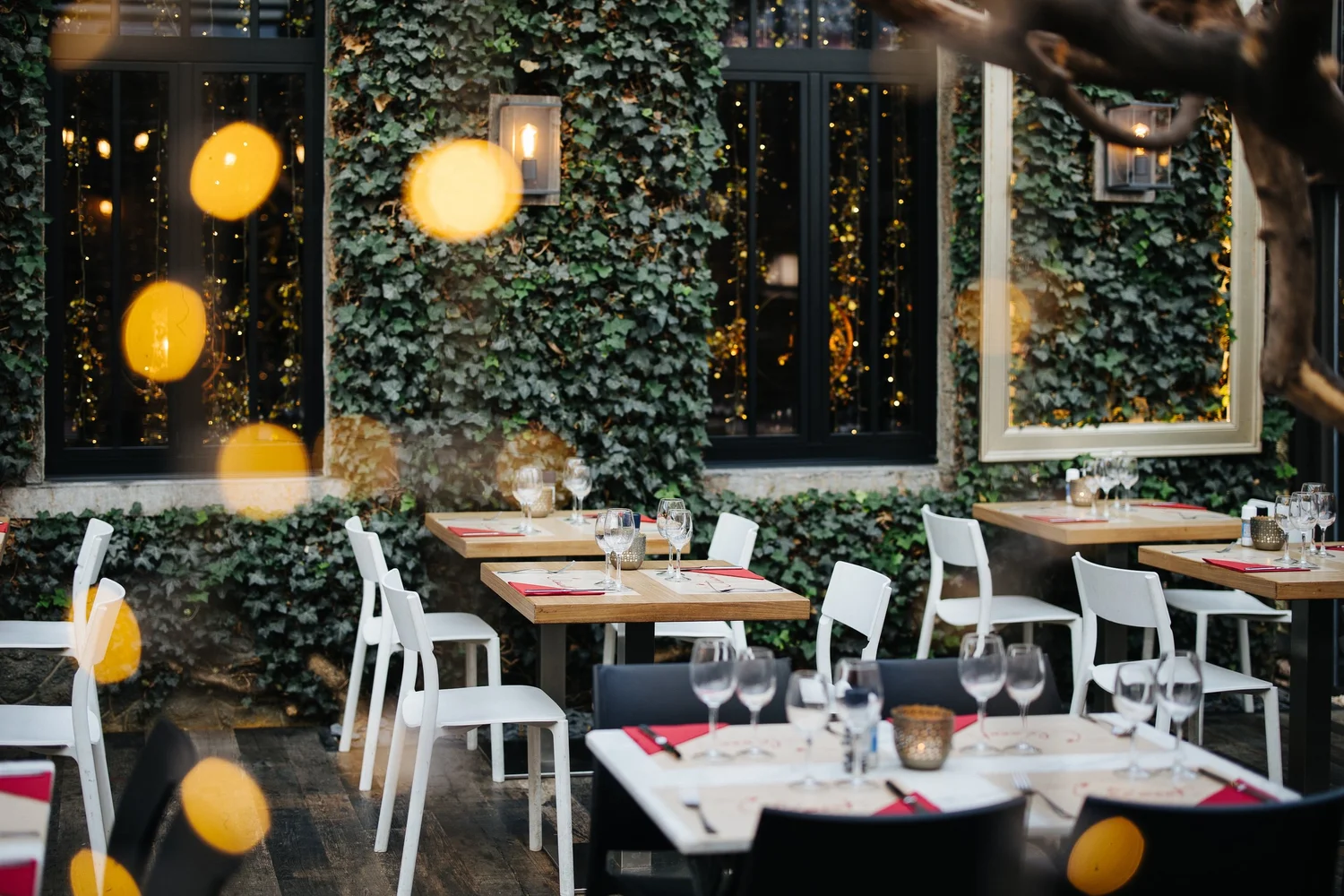 Restaurant — Brasserie Chez Clément