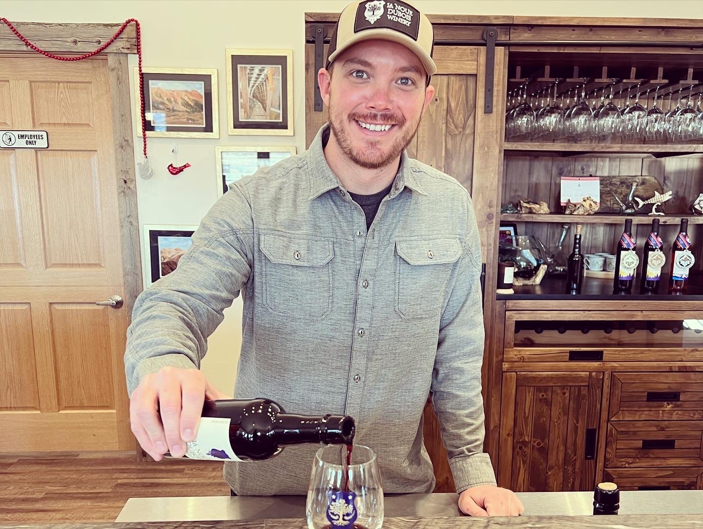 LaNoue DuBois Winery
