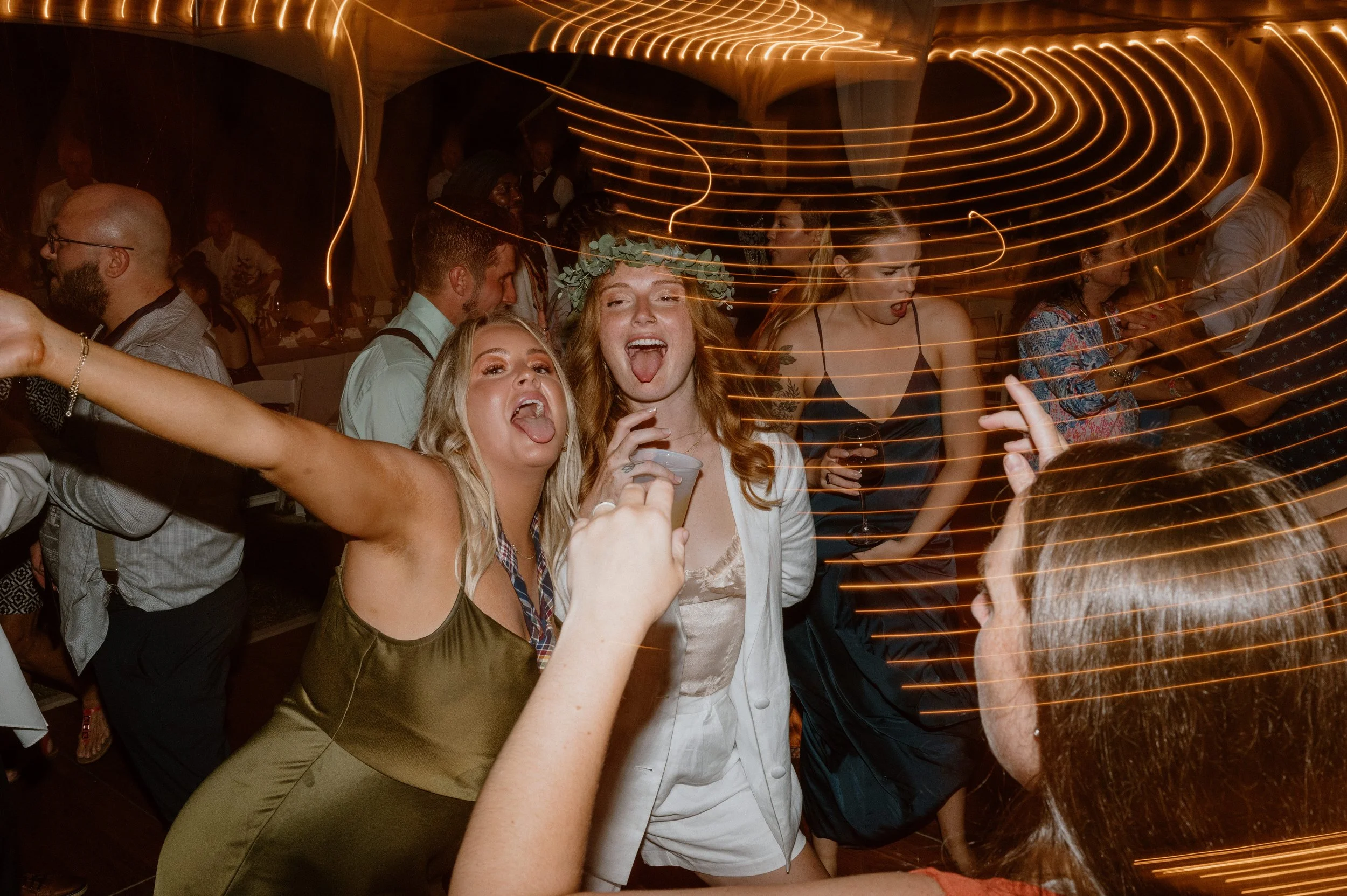 How to Shutter Drag: Adding light trails and movement to reception ...