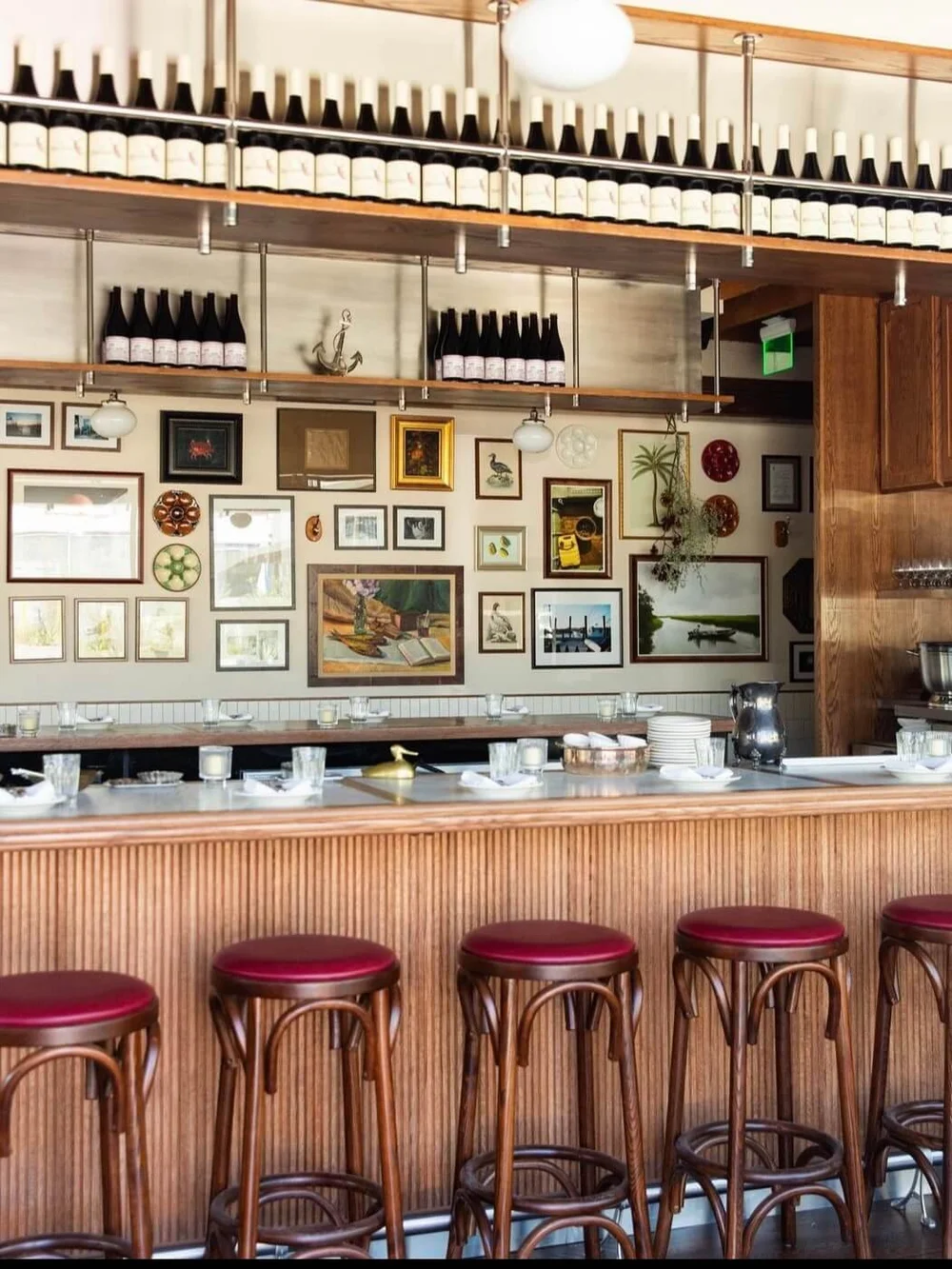 Queen St. Raw Bar & Grill — Opulist