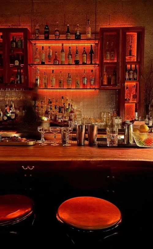 Discover the 7 Best Restaurants for Solo Diners in Venice, CA — Opulist