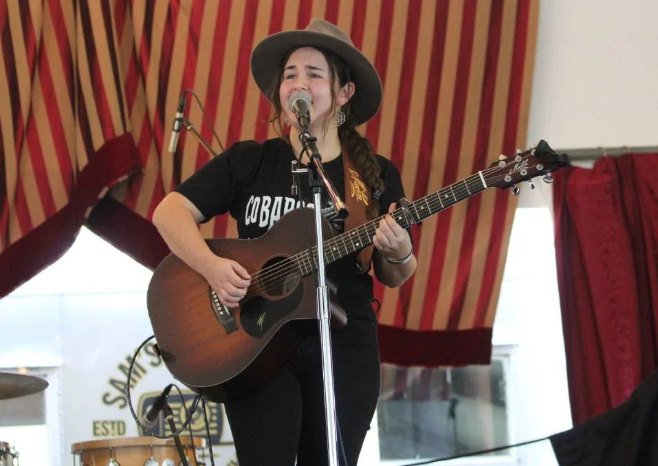 About — Felicity Dowd