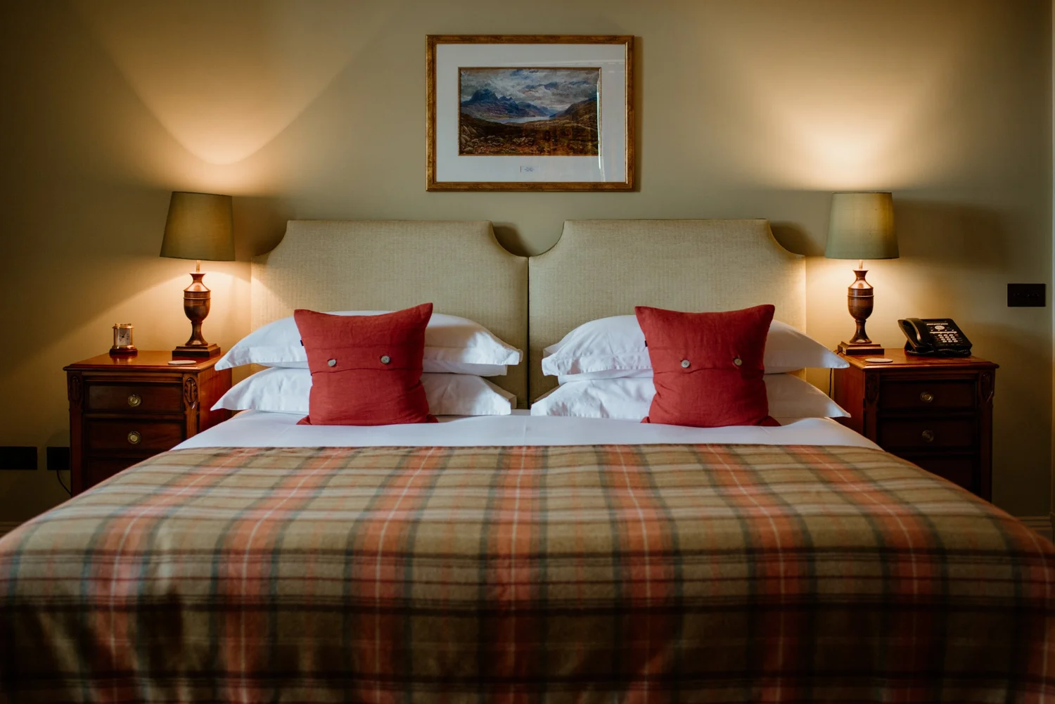 Luxury Hotel Rooms & Suites Scottish Highlands | Links House
