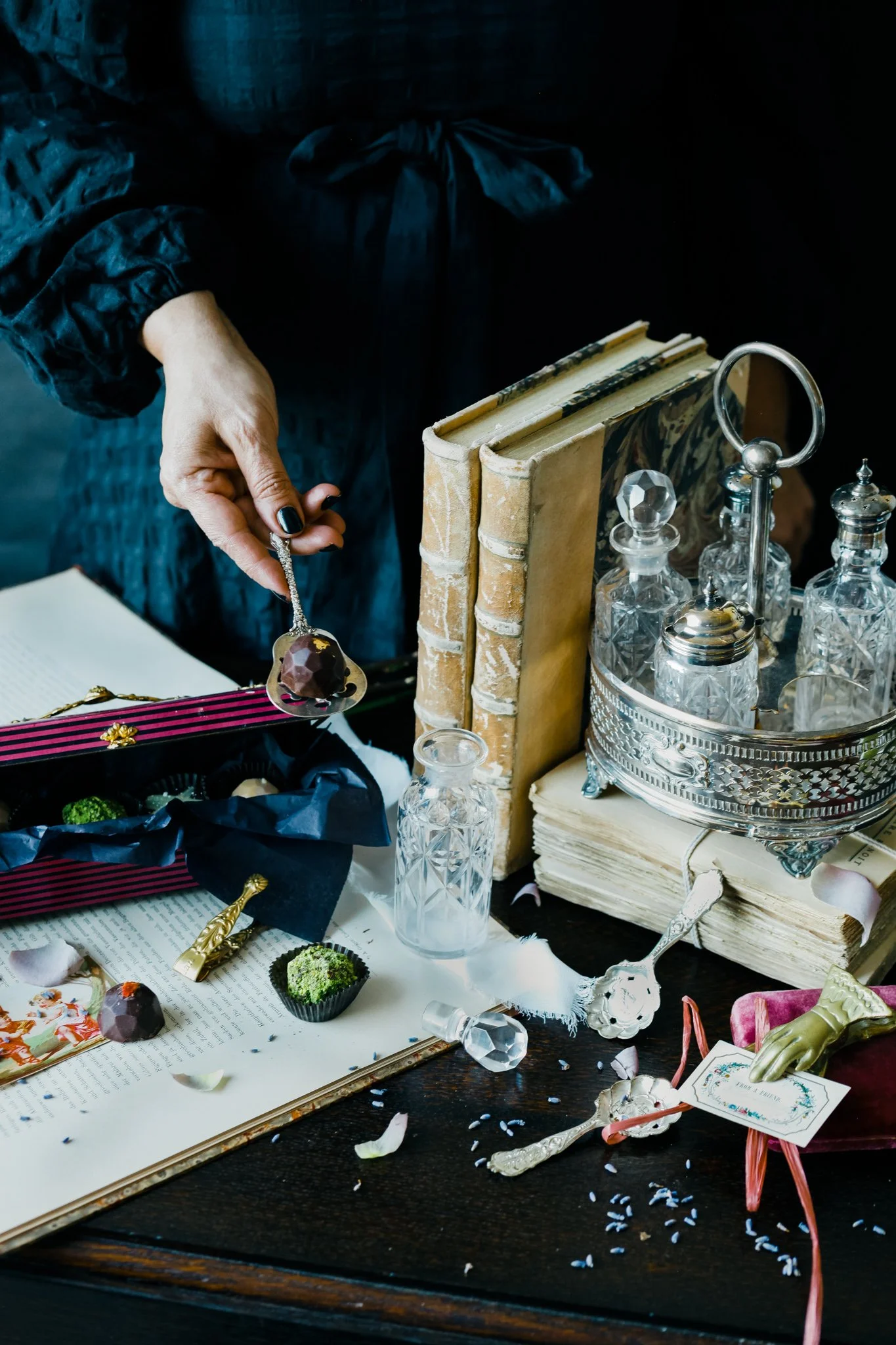 Chocolate Tasting Guide: A Multi-Sensory Experience — Projet Chocolat