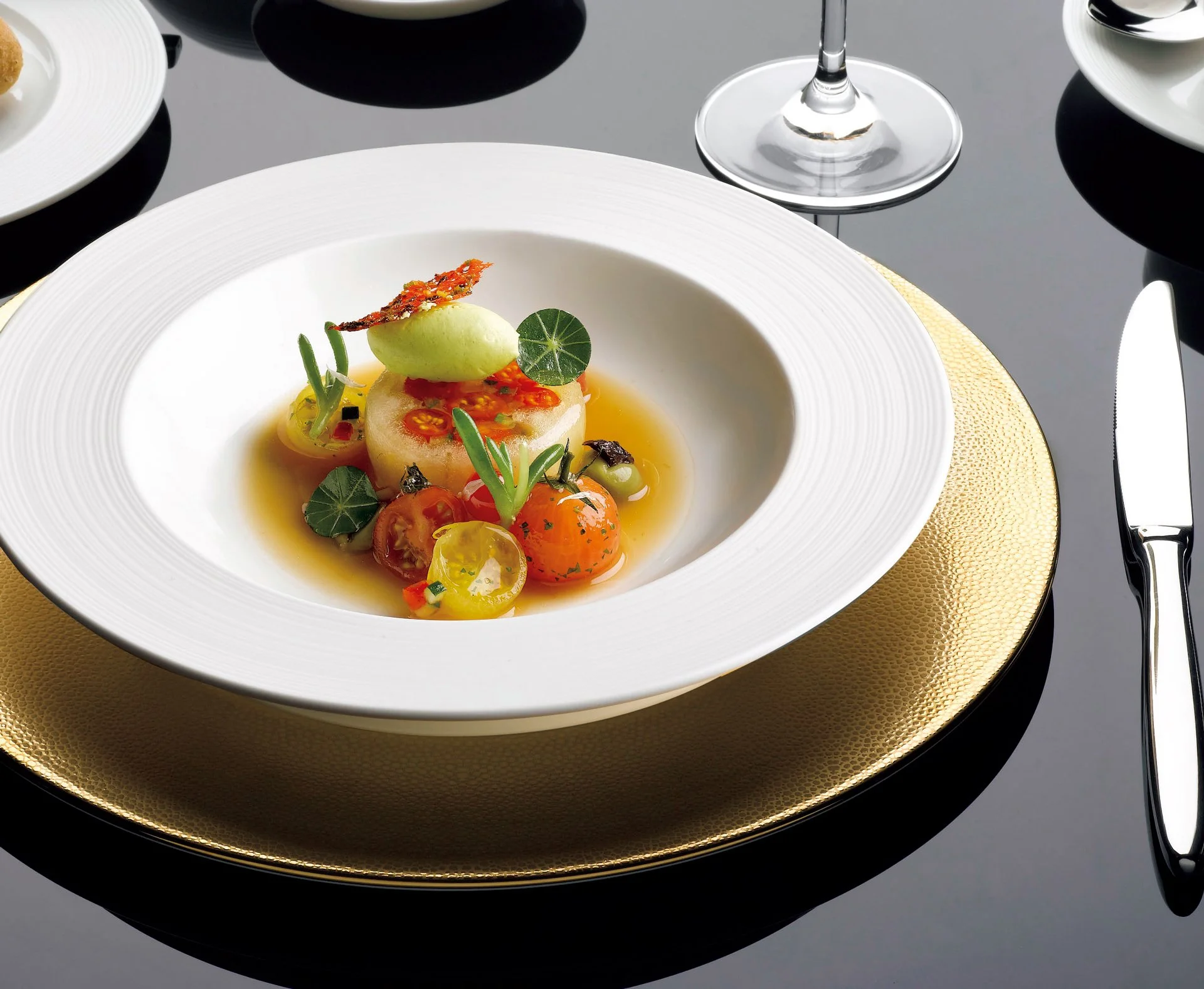 Narumi — Globe Hotelware