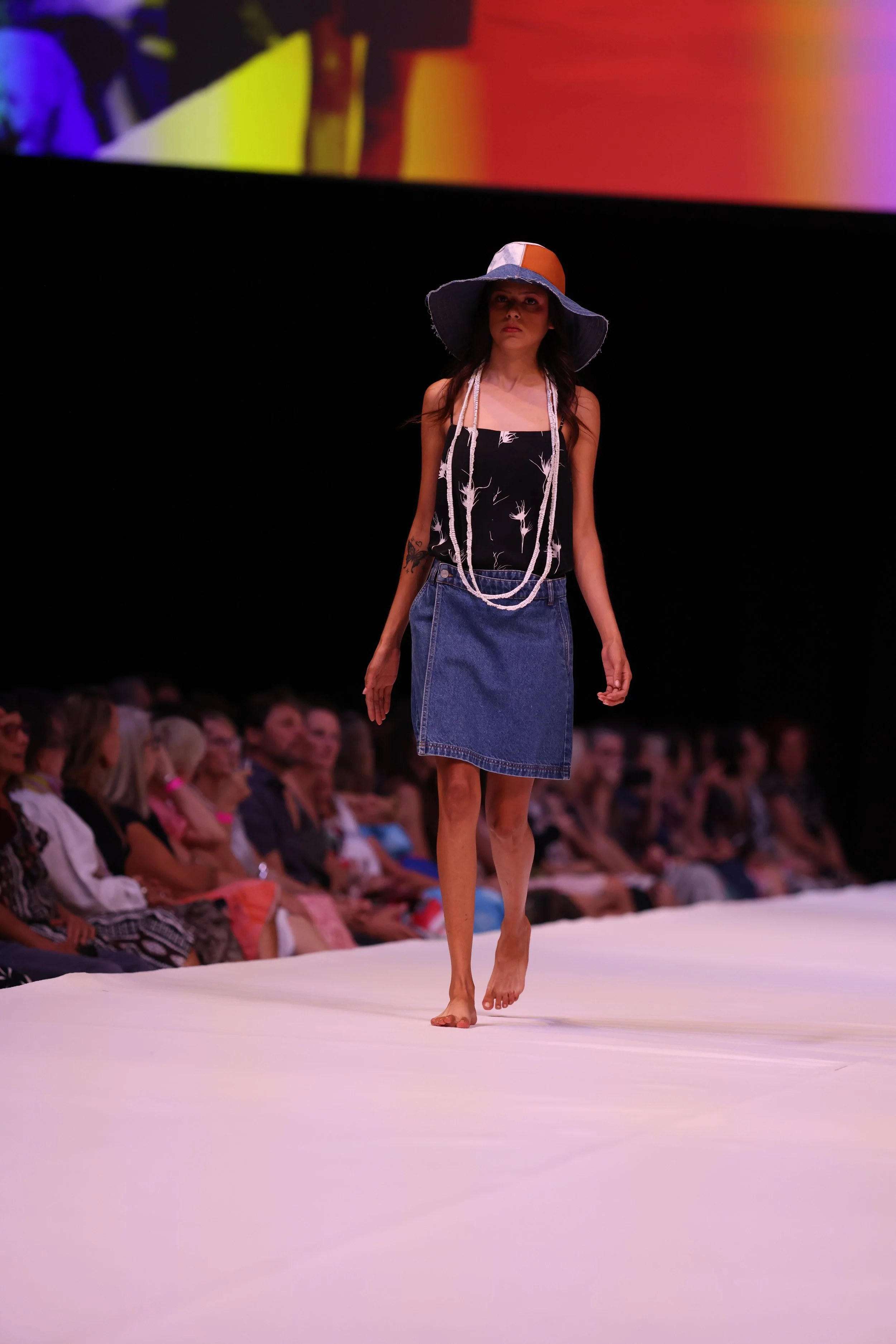 INDIGENOUS FASHION PROJECTS:COUNTRY TO COUTURE — Lucy Simpson | Gaawaa ...
