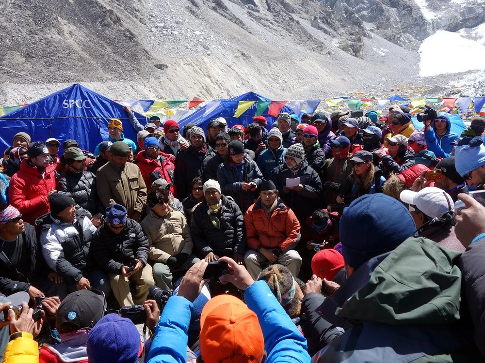 Is Climbing Everest Ethical? Why the World’s Highest Peak is in Danger