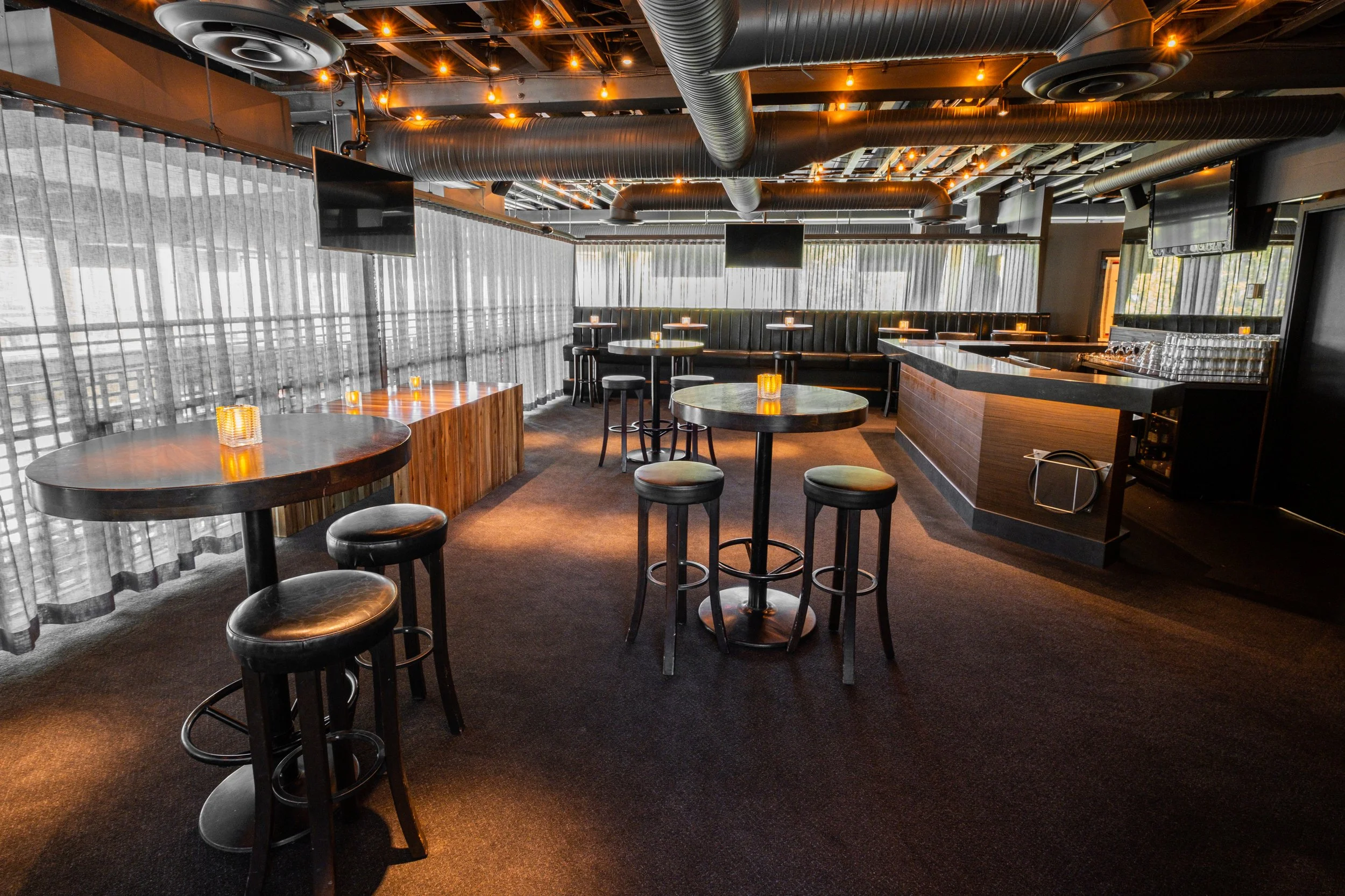 Lynn Valley Social Lounge — BROWNS SOCIALHOUSE