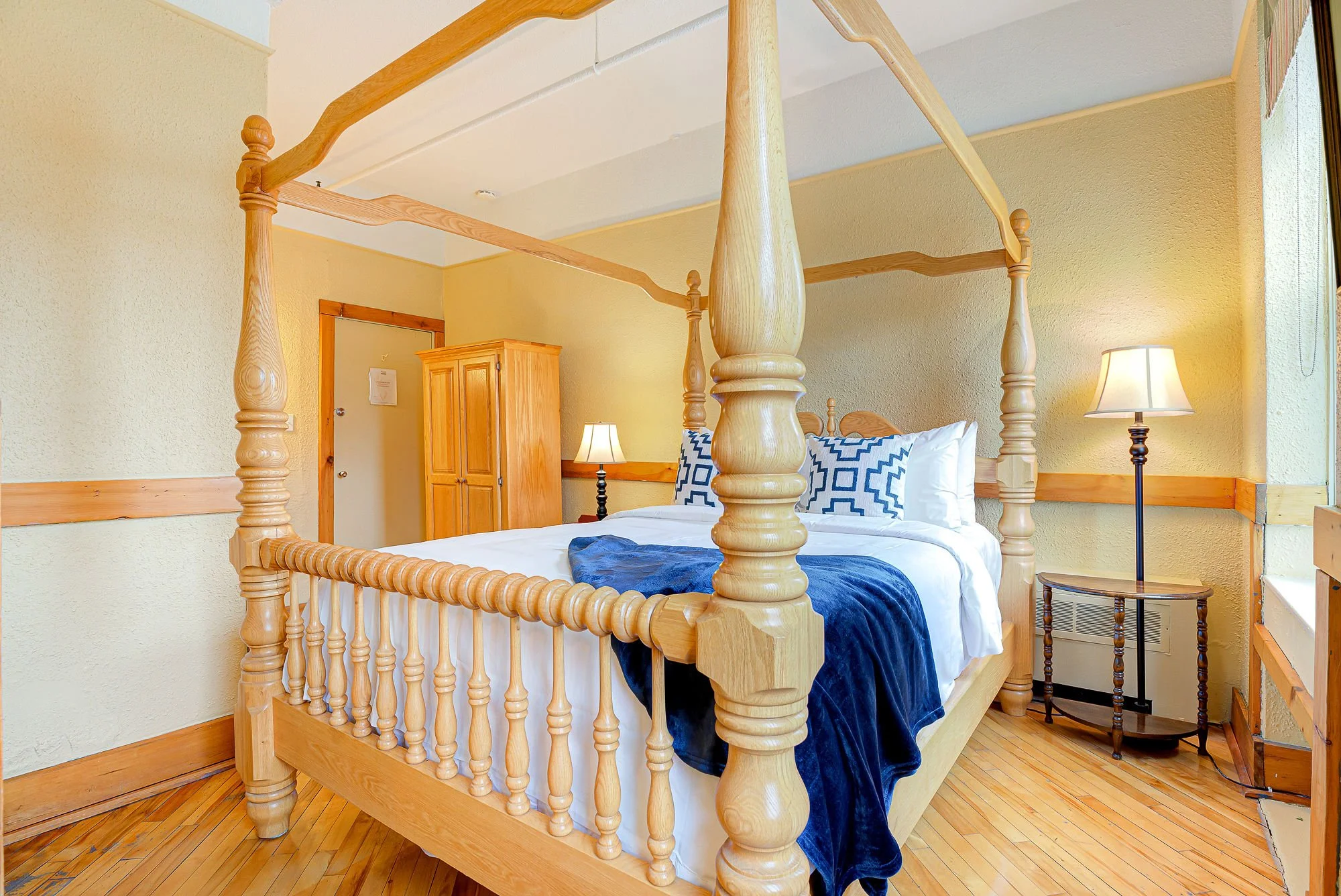 Accommodations — The Stratford Hotel