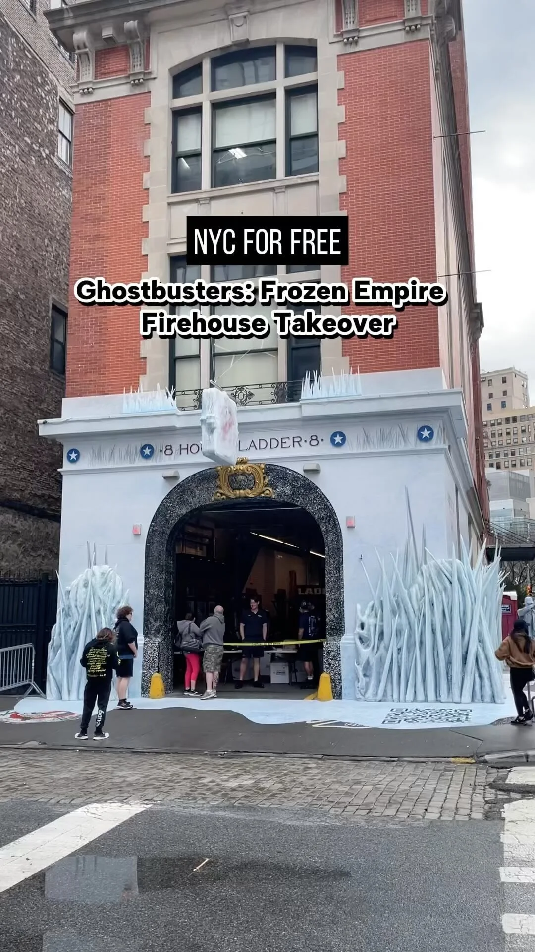 Lindt LINDOR Valentine's Day Chocolate & Poetry Pop-Up — NYC for FREE