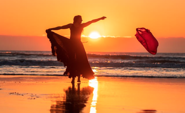 The 100 Days of Beach Cleans Exhibition in Taranaki — Sustainable Taranaki