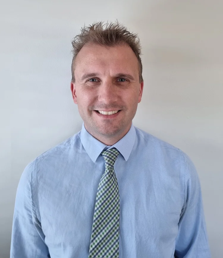 Dr Stephen Duma