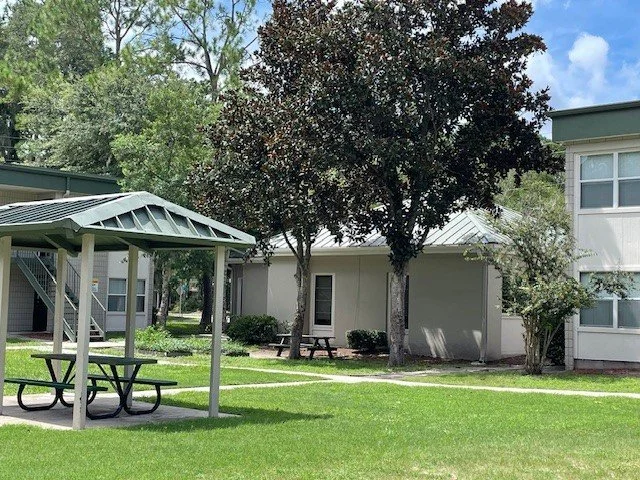 Residences at Oakview