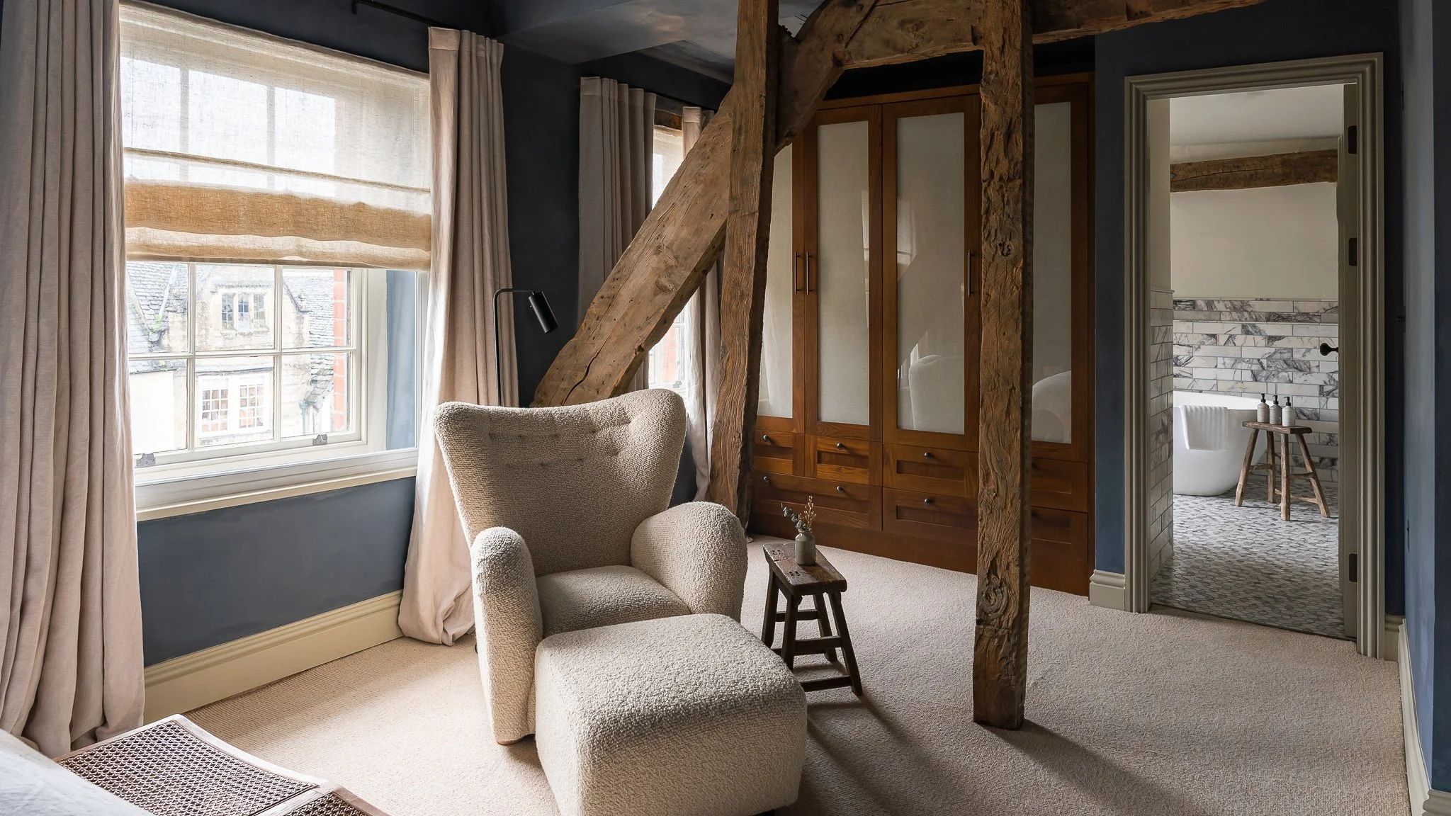 Rooms & Suites