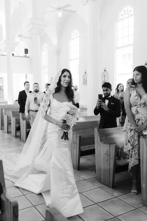 Best Maui, Hawaii Destination Wedding Planner
