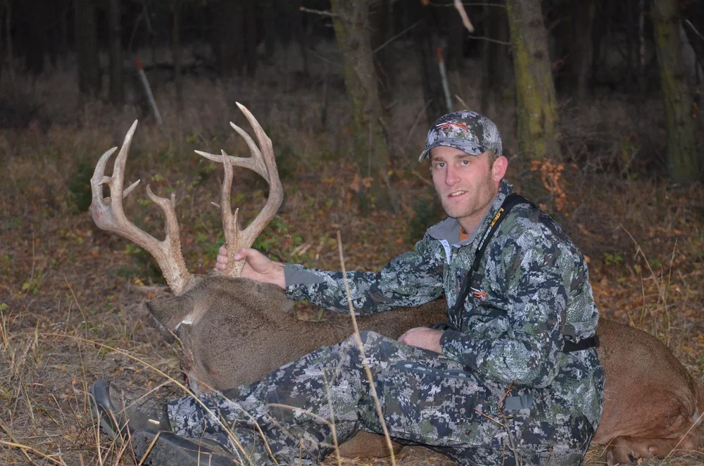 HEARTLAND WHITETAILS — Outrider