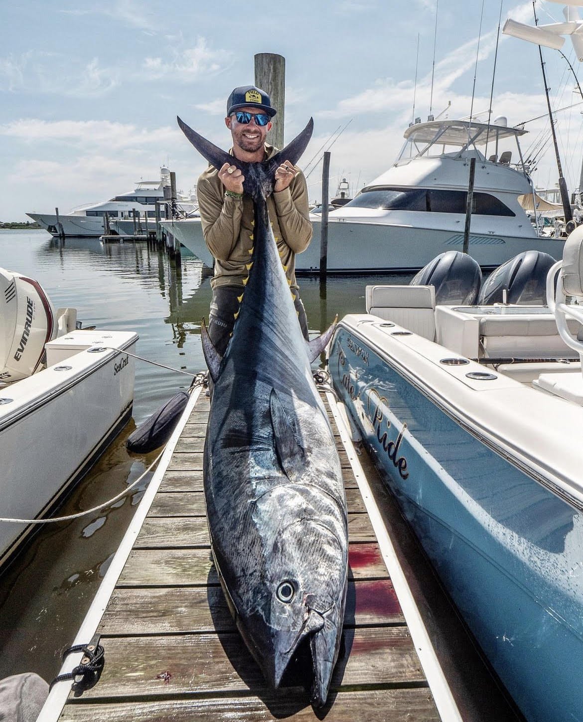 NORTH AMERICA - ANGLING — Outrider