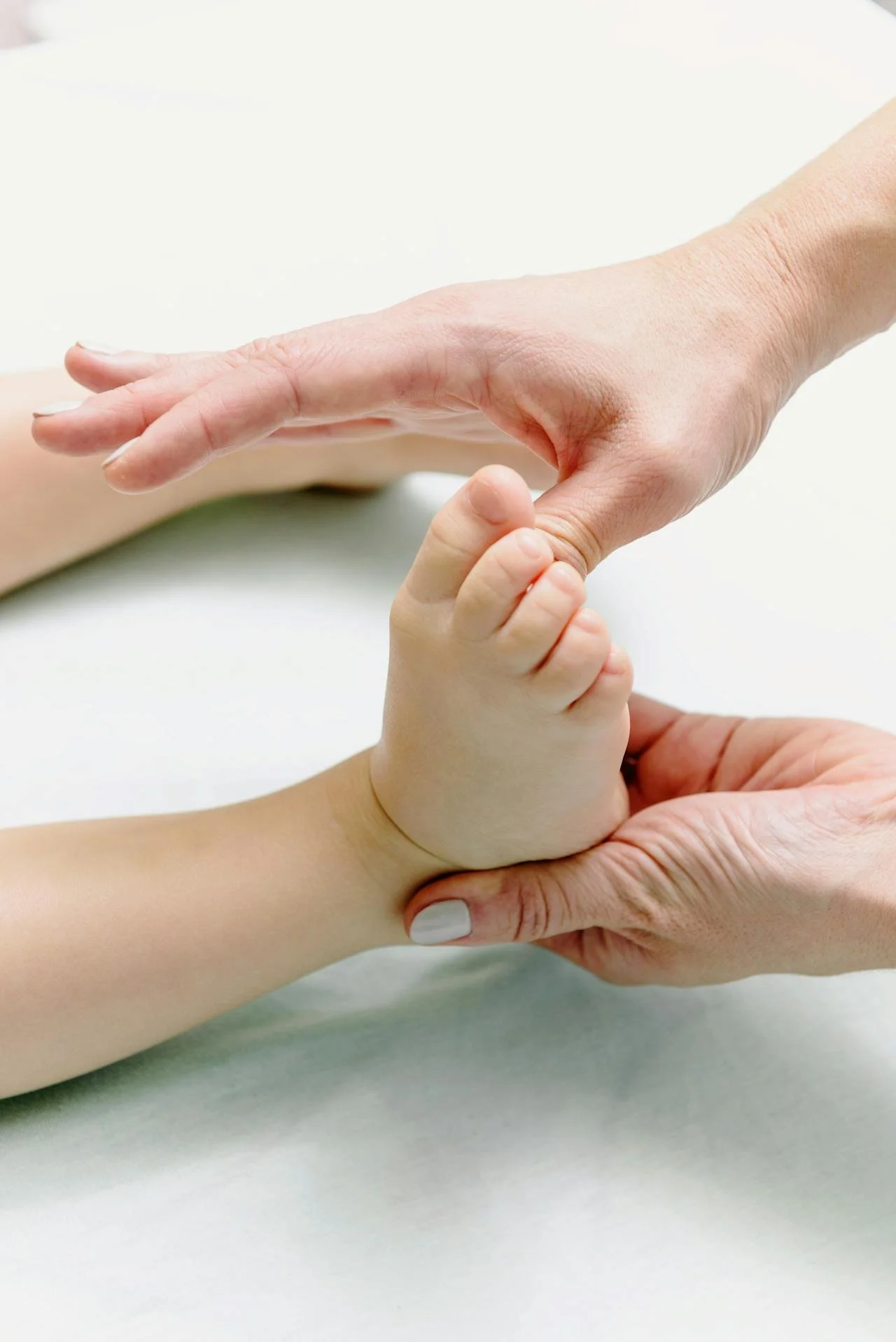 Babinski Reflex In Babies: What Is It? | New Parent Steps | Baby ...