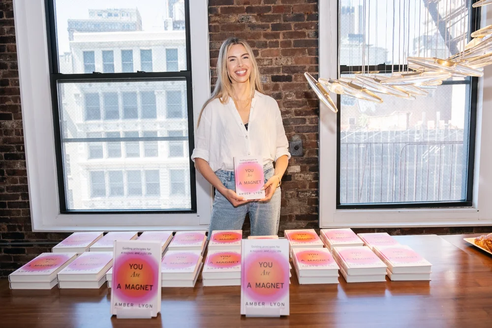 Order YOU ARE A MAGNET Amber Lyon — modern mind.