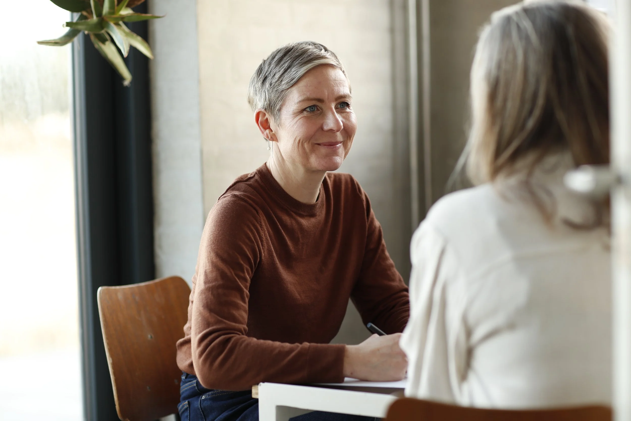 Fortæl hvem I er og få gode medarbejdere og loyale kunder