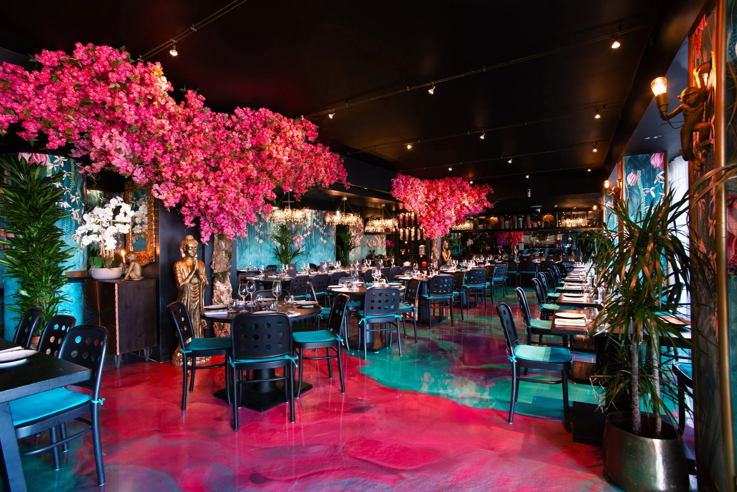 Book Now — Sticky Mango