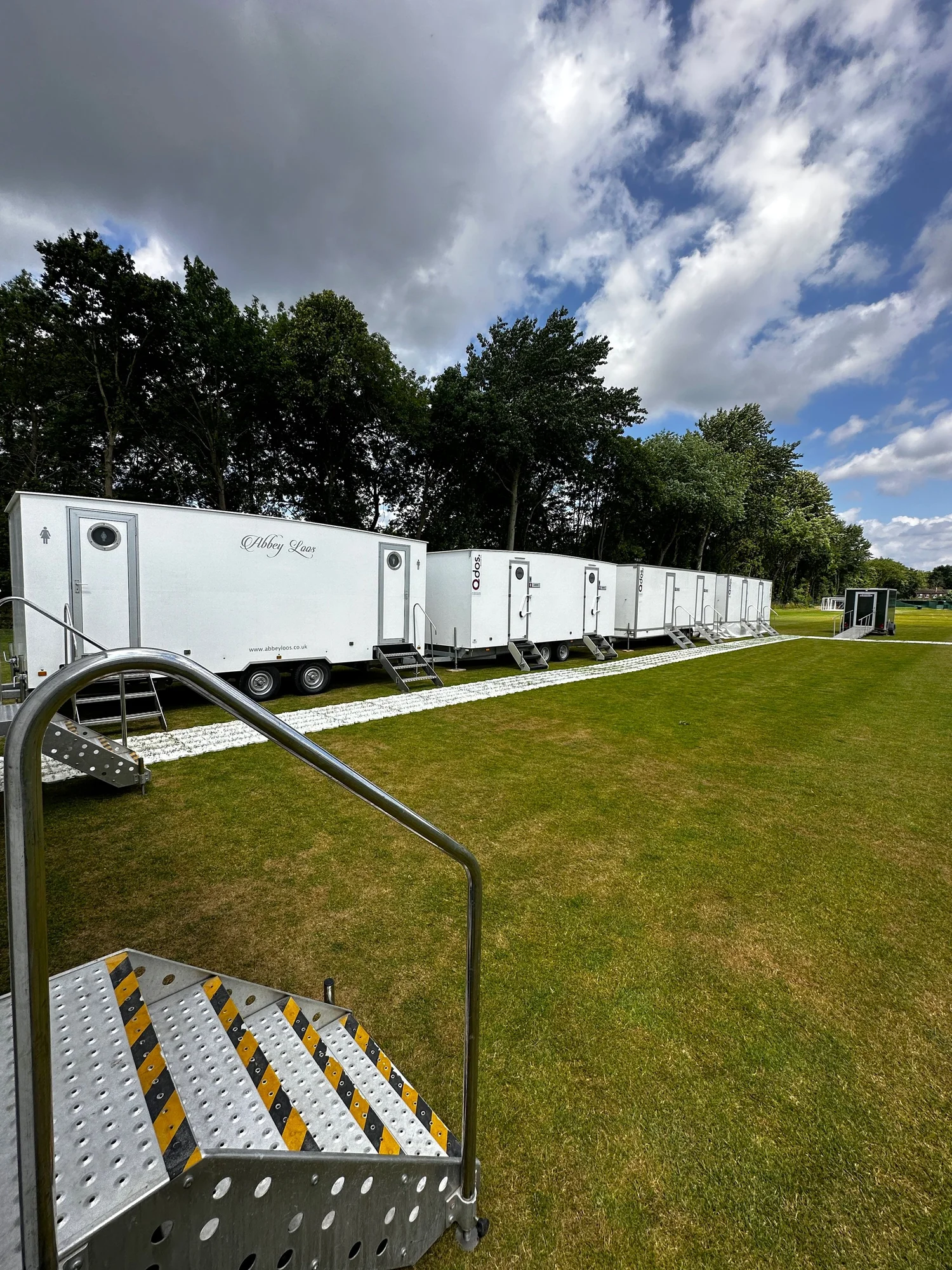 Portable and Luxury Toilet Hire - Abbey Loos