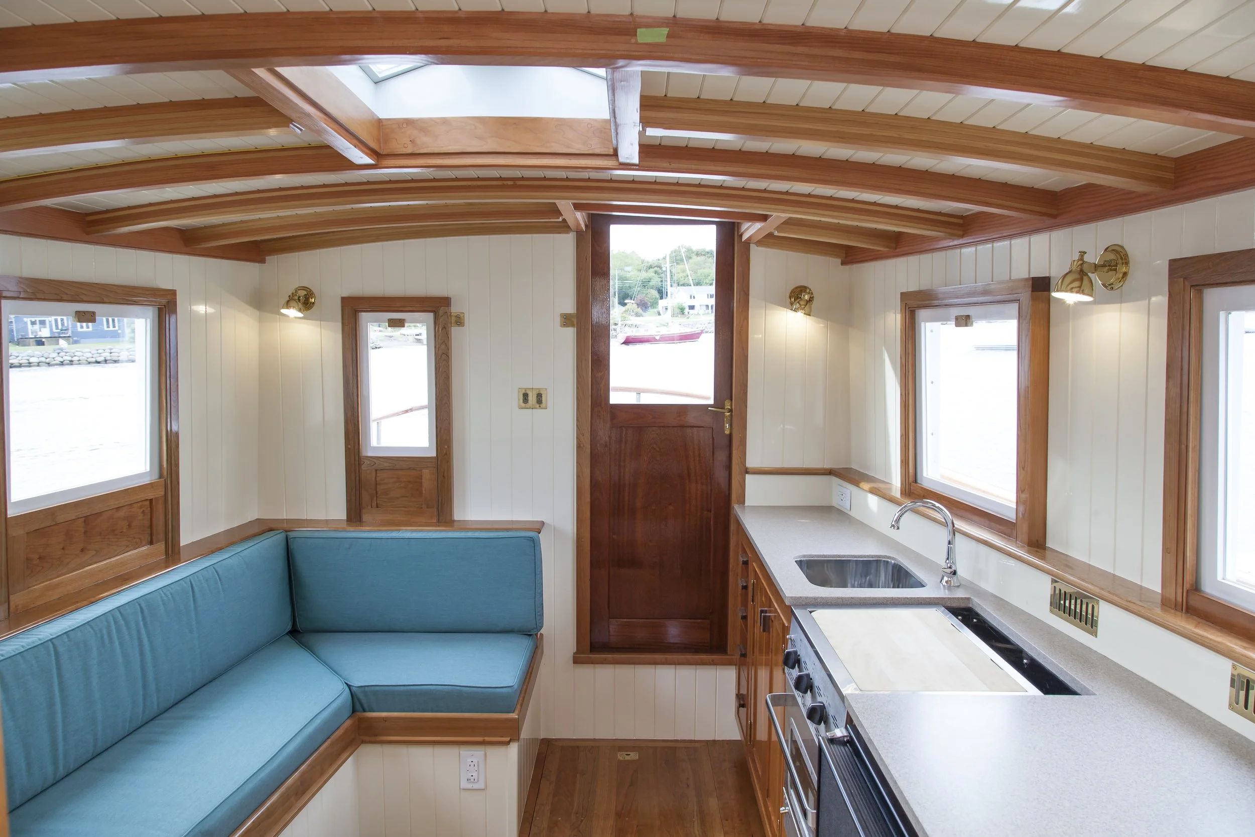 Tari-Ann is a custom built 48' Ketch motorsailer built by Tern ...