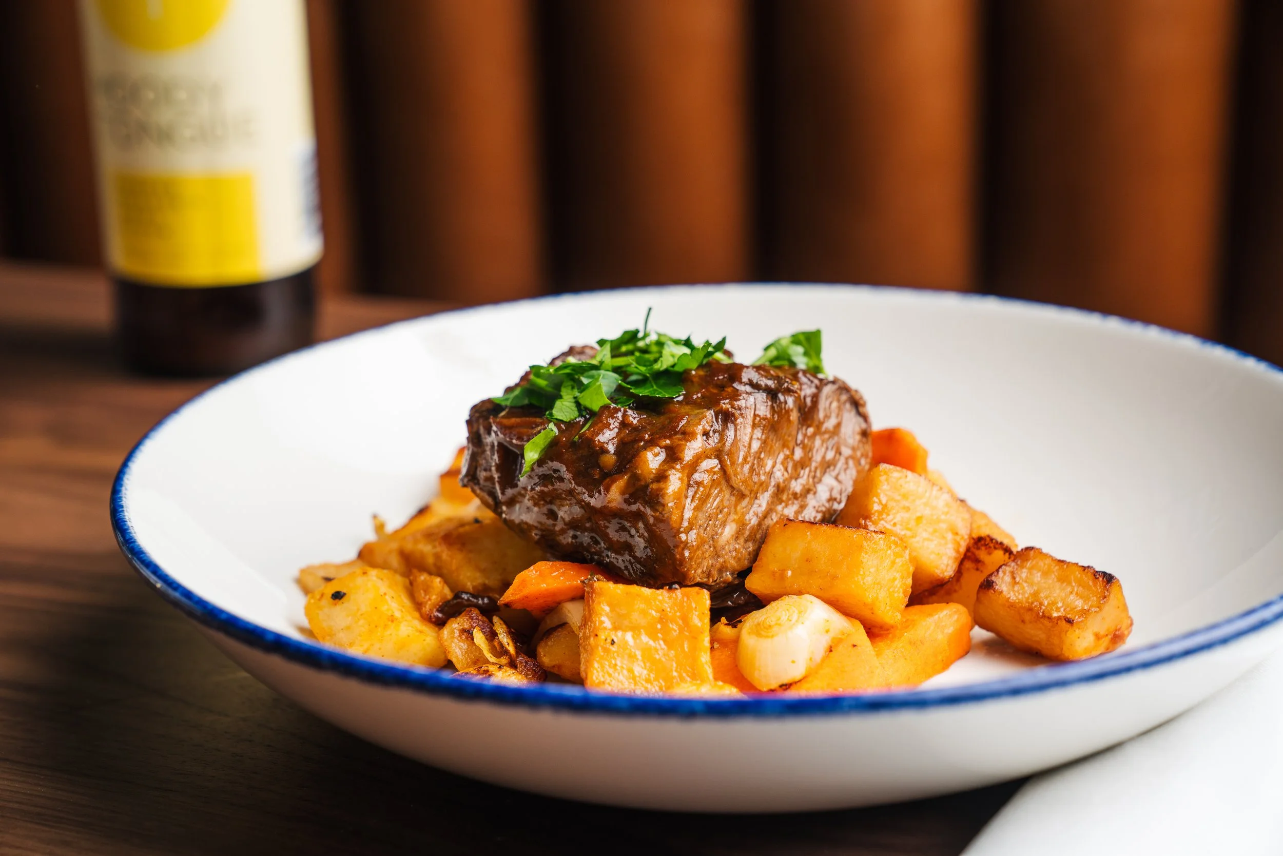 Lunch & Dinner | Discover Delicious Dining — Evanston Corner Bistro