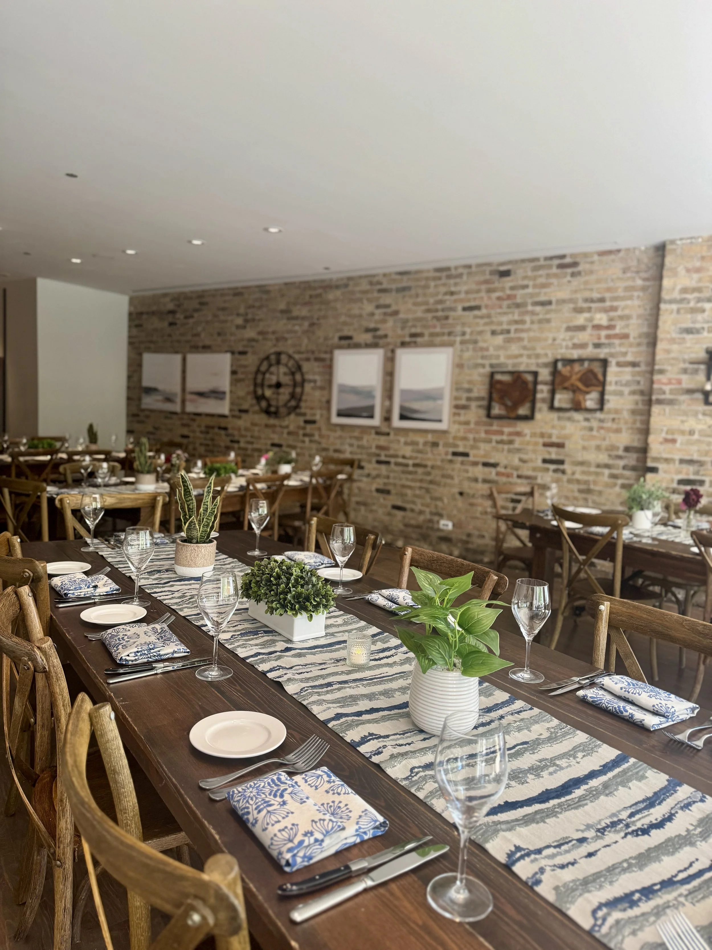 Host Unforgettable Evanston Private Dining — Evanston Corner Bistro