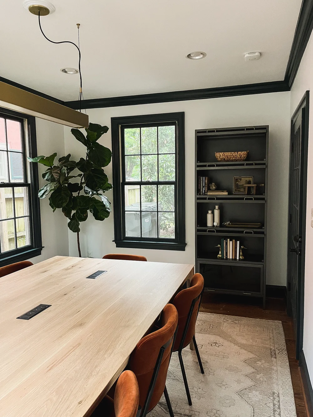 LAUREN HALE INTERIORS