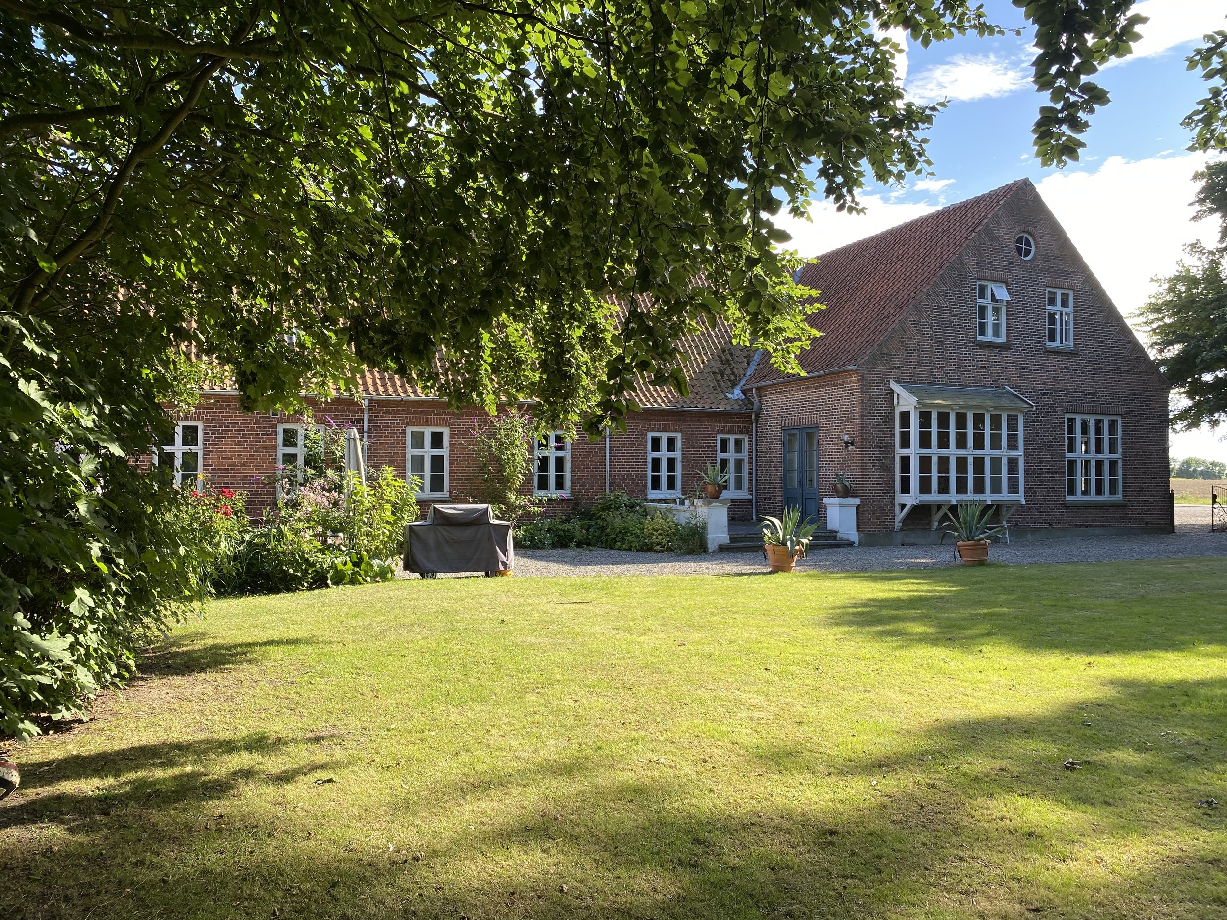 Bed & Breakfast-2 — Belling House Bed & Breakfast Wellness