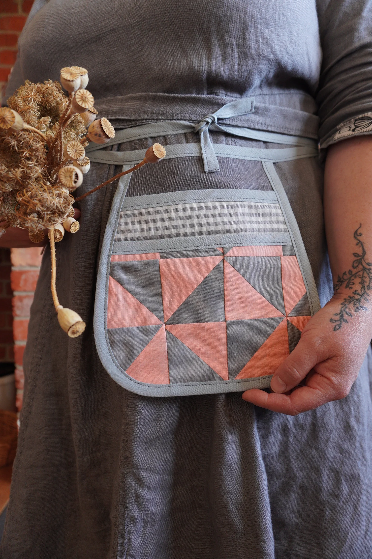 Flora Pocket Belt Sewing Pattern (PDF) — Muddy Boots Maker