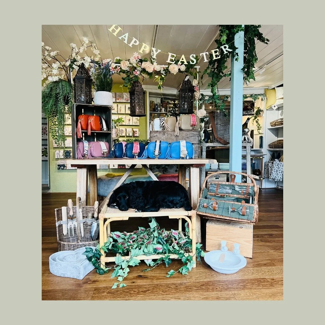 Heather & Bear Luxury Gift Shop With Courtyard Tea Room