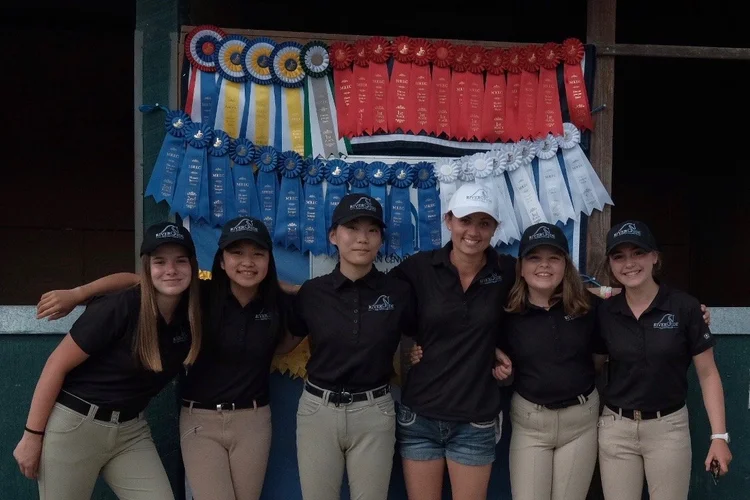 Riding Lessons - Where Vancouver Learns To Ride Horses