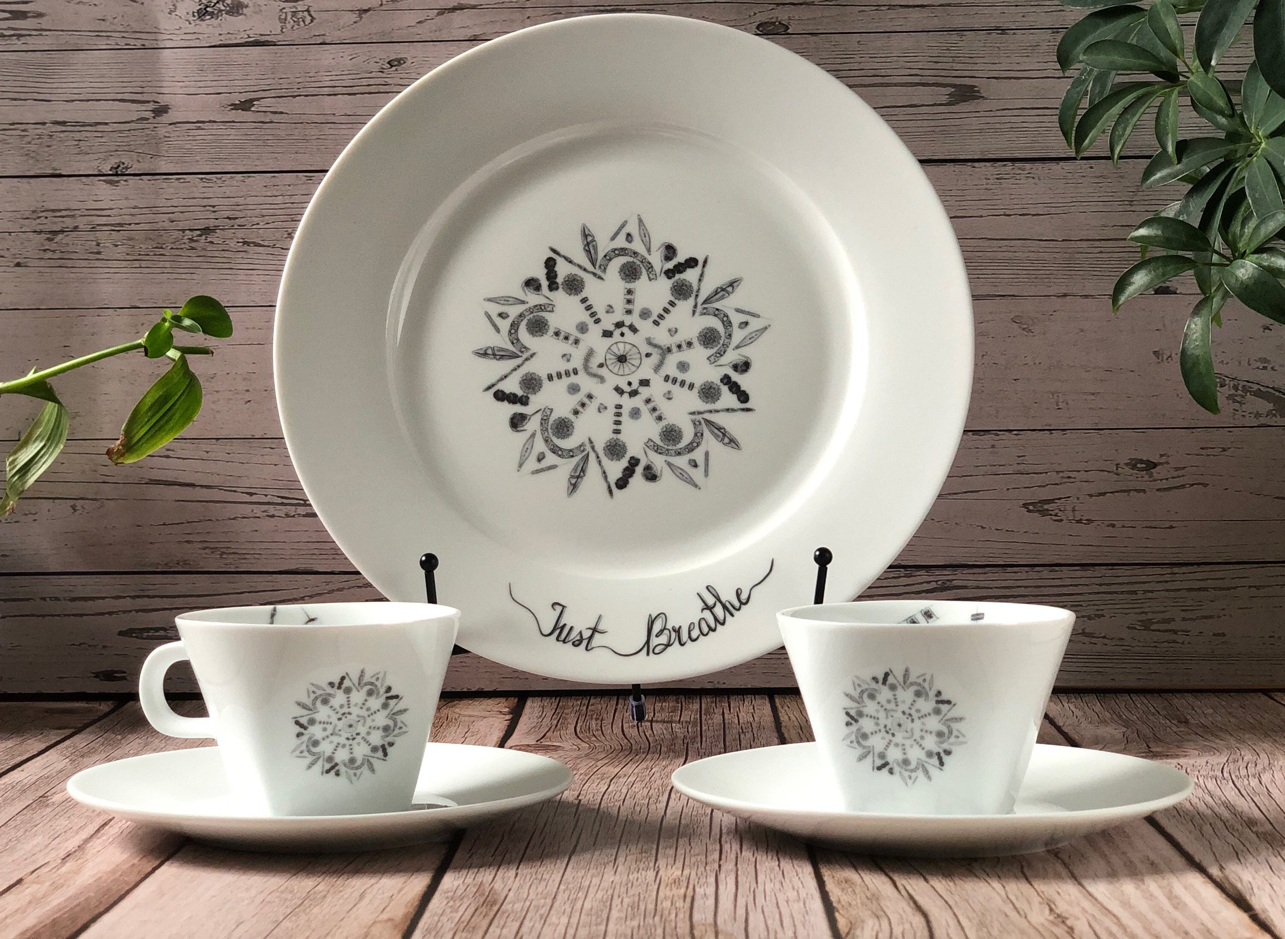 Phytoplankton mandala upcycled dinner plate — The Jolly Upcycler