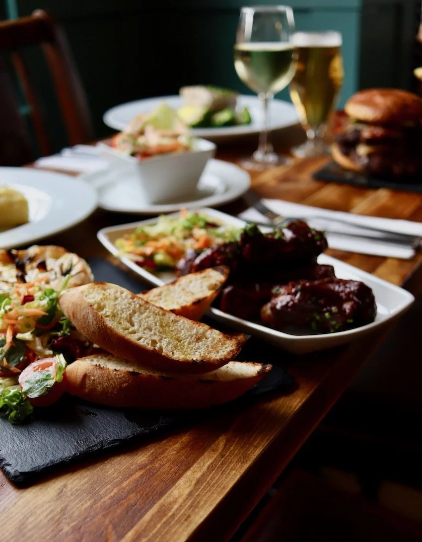 The Verulam - Historical Pub with Beer Garden in St Albans