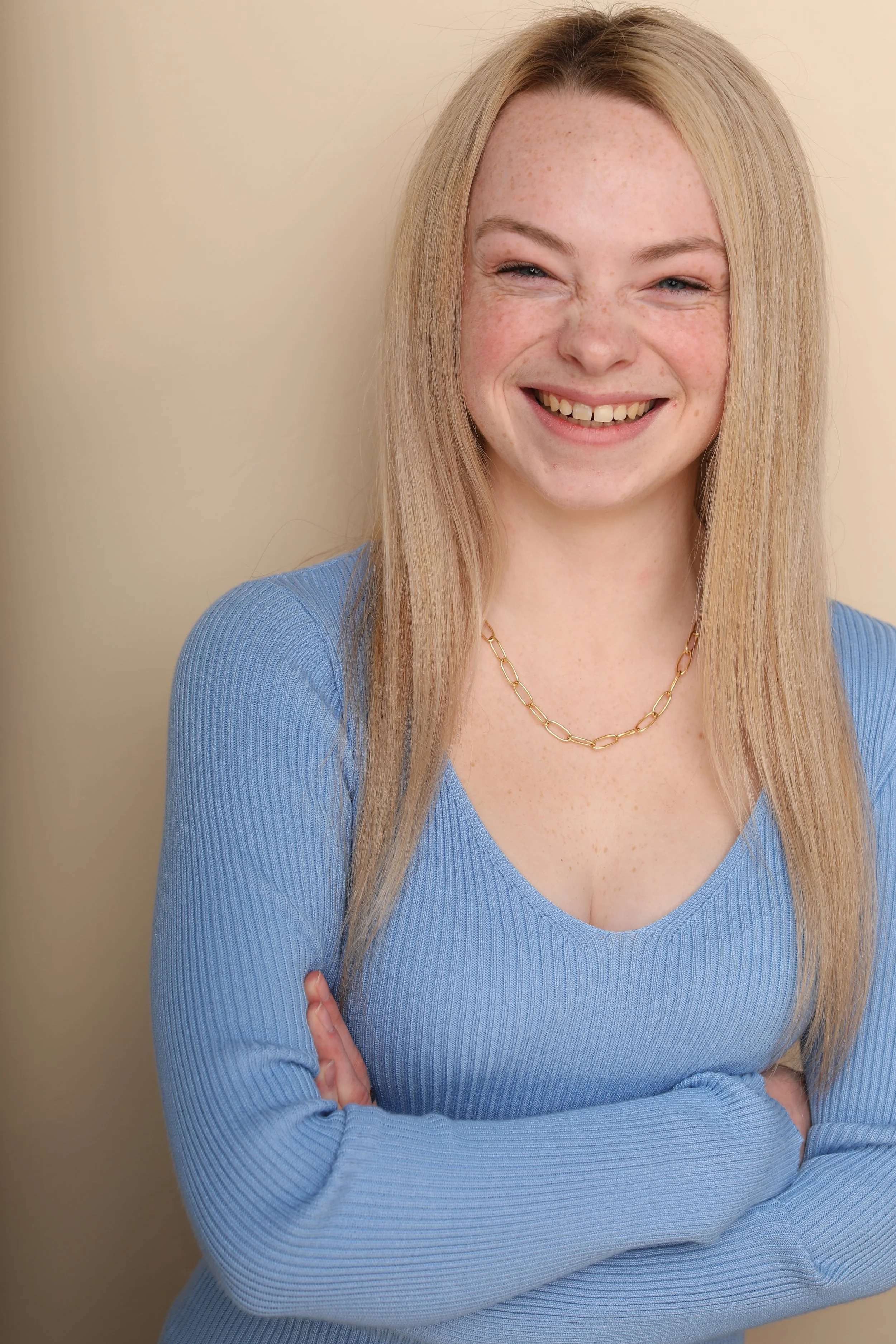 About 4 — SAMANTHA STEC