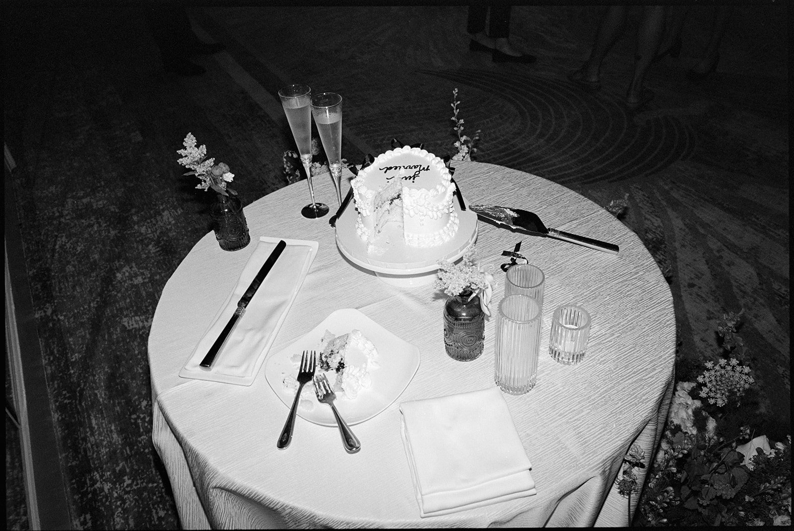Elegant Beverly Hills Wedding at the Four Seasons Hotel Los Angeles ...