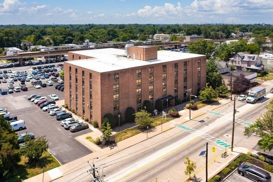 900 Haddon